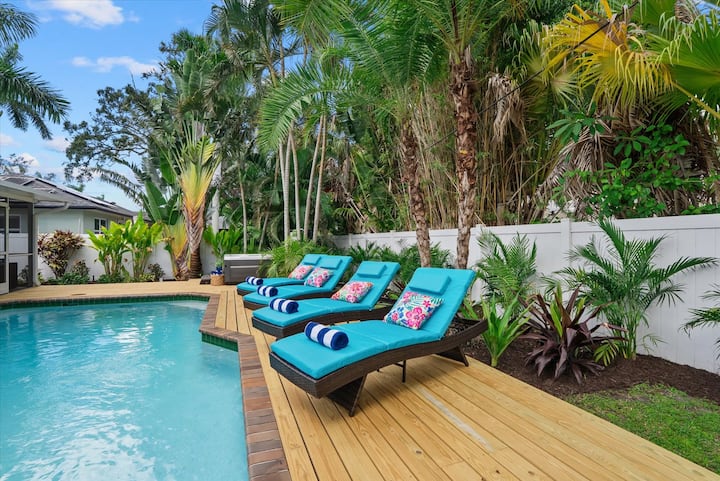 Blue Tide Bungalow - Bradenton, FL