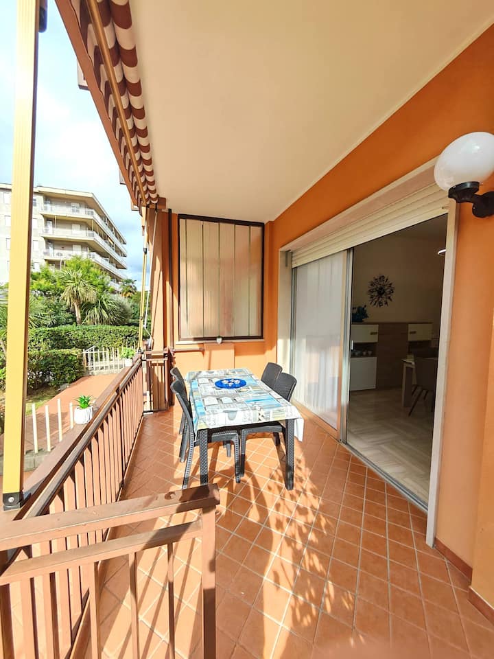 Eleganza In Centro Paese Con Terrazza E Giardino - Andorra la Vieja