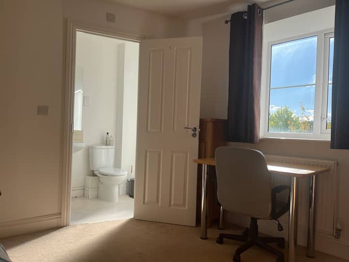 Maison-salle De Bain Privée - Basingstoke