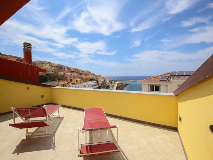 Séjour Avec Vue Sur Mer Et Grande Terrasse - Italy