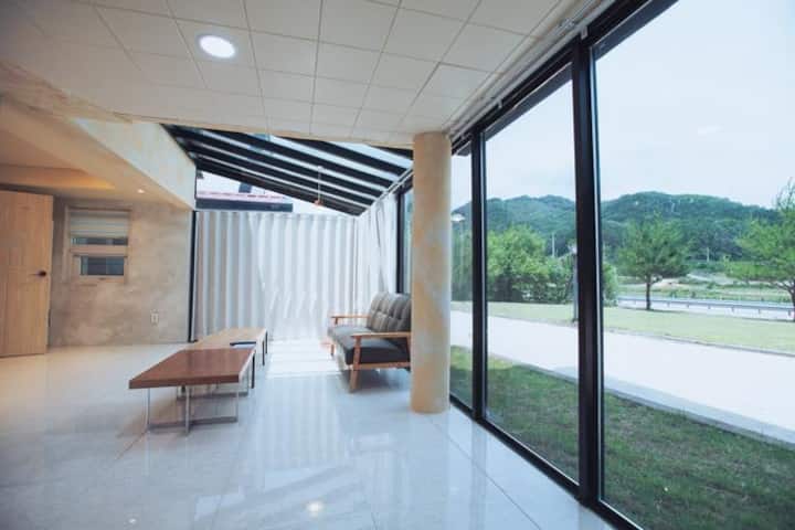 우리만의 공간, 프라이빗 풀빌라 객실, 302호(바베큐) - 상주시