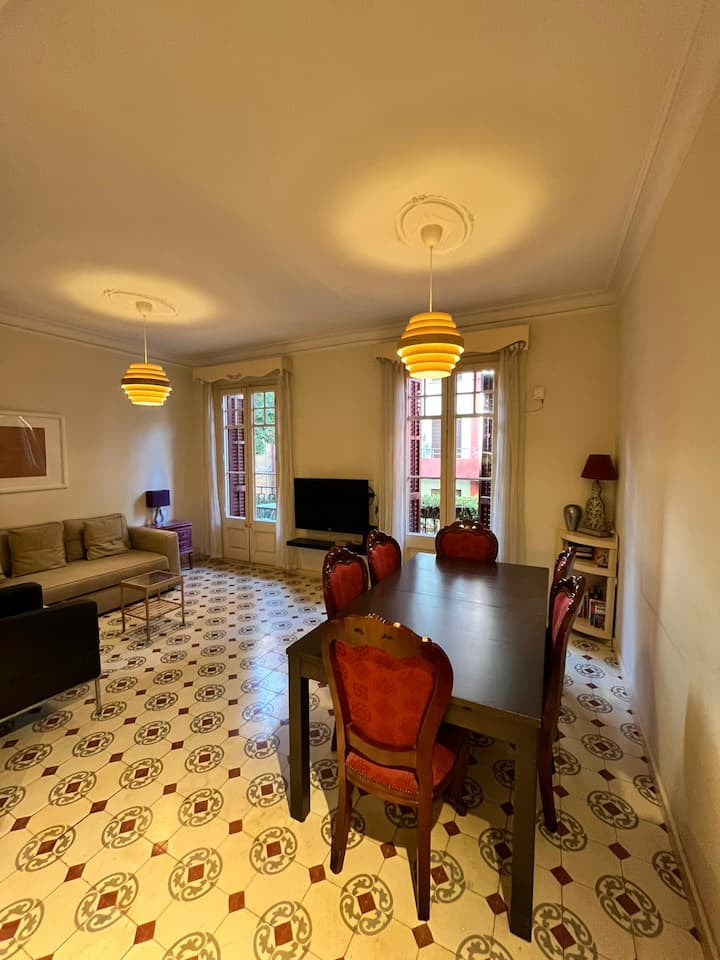 Quiet Escape Near Magic Fountain By Maison Piñata - Barcelona