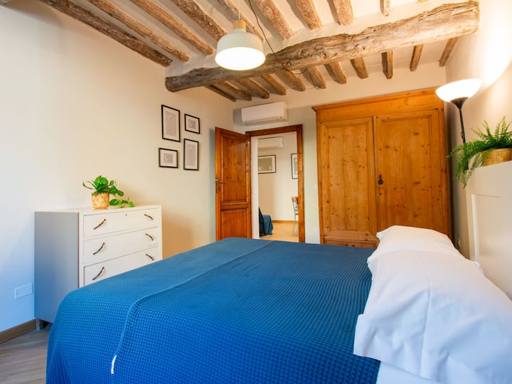 Tavoleria By Interhome - Pise