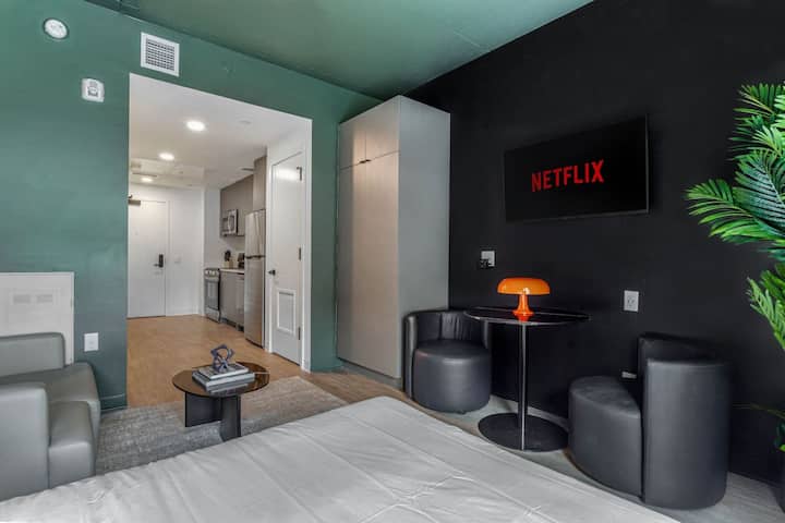 Cozy Ybor Studio | Free Parking | Near Dt! - Davis Islands, FL