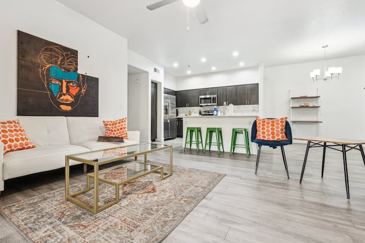 Cozysuites Glendale Condo Near Stadium W/ Pool 31 - 格蘭岱爾