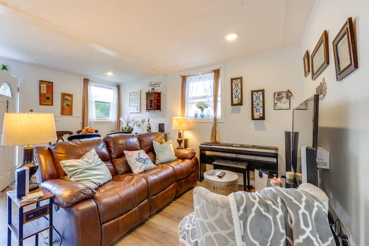 Private Patio + Yard: Cozy Maryland Cottage - Queenstown, MD