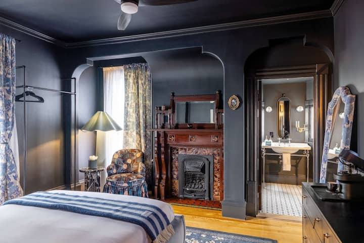 The Lower Merrimack - 1.4 Mi Dt - Manchester, NH