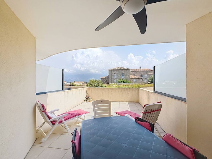 Appartement Moderne Avec Grande Terrasse Au Cœur D - Calvi