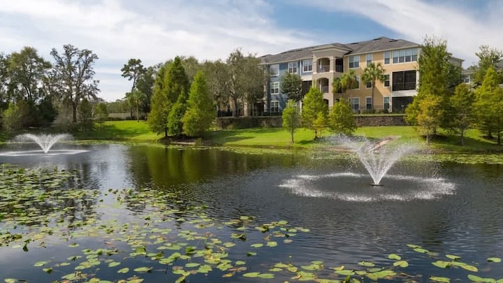 Peaceful 2 Br With Private Garage, Prime North Tam - Land O' Lakes, FL