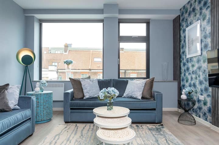 Palm Tree House - Winter Wonderland - Bromley