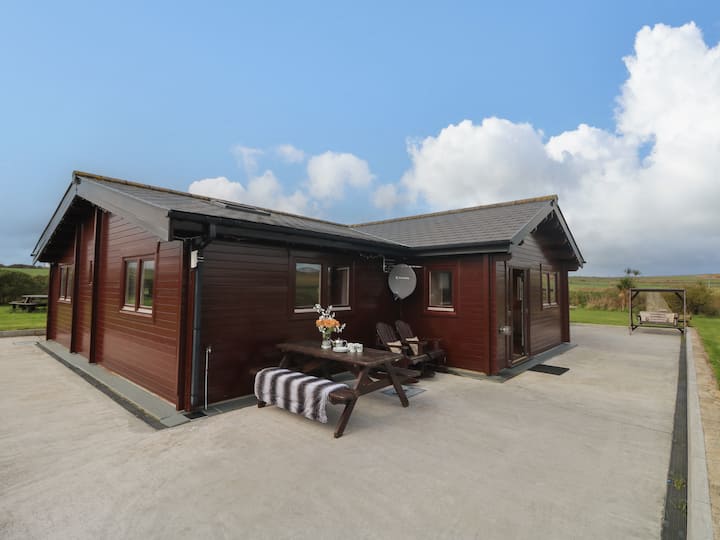 Chywolow Lodge - Sennen