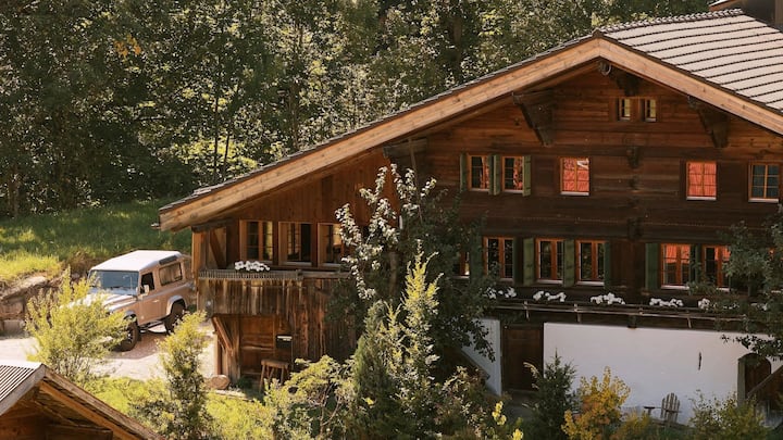 Gstaad Mountain Chalet With Outdoor Spa - Les Diablerets
