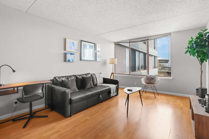 Spacious Apt Near D.c. | Gym - Arlington, VA