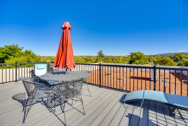 < 1 Mi To Santa Fe Plaza: Mtn-view Gem W/ Hot Tub! - Santa Fe, NM