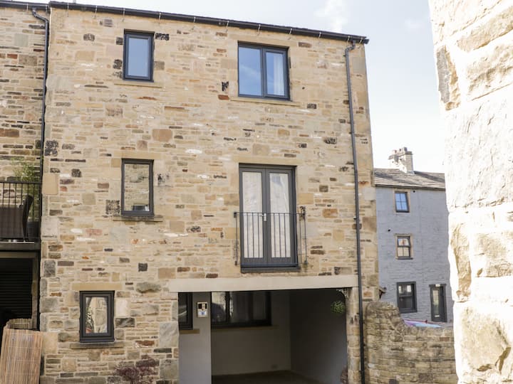 9 Navigation Square - Grassington