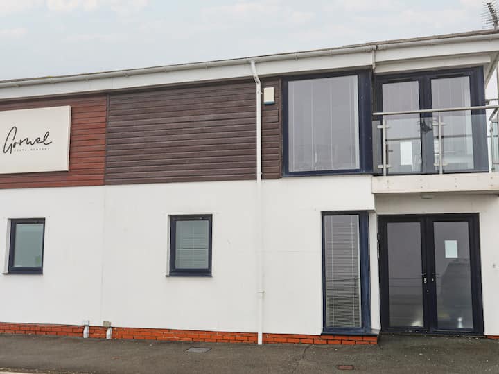 3 Marina View - Pwllheli