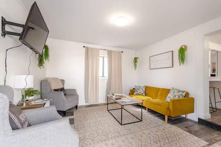 Juniper Den At Uptown Estates |Stay Explore Belong - Flagstaff, AZ