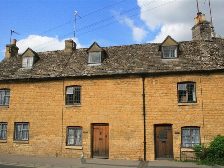 Wadham Cottage - Stow-on-the-Wold