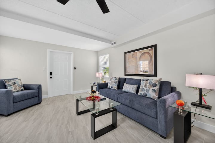 Sunset Beach Suites Near Madeira Beach - Madeira Beach