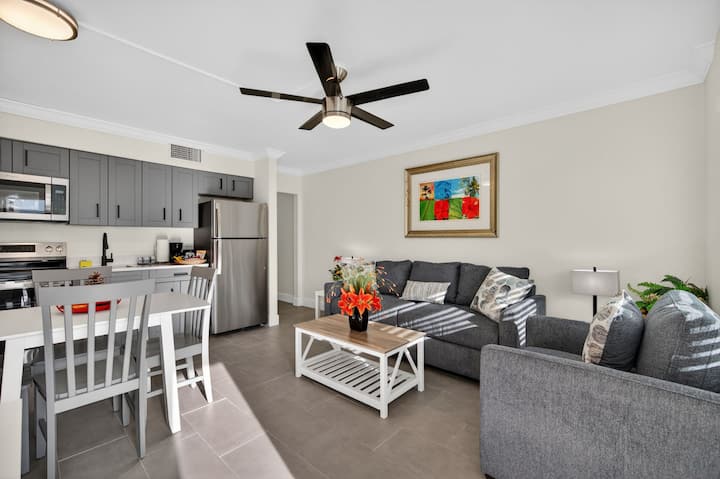 Newly Renovated Coastal Retreat In St. Petersburg - Madeira Beach, FL