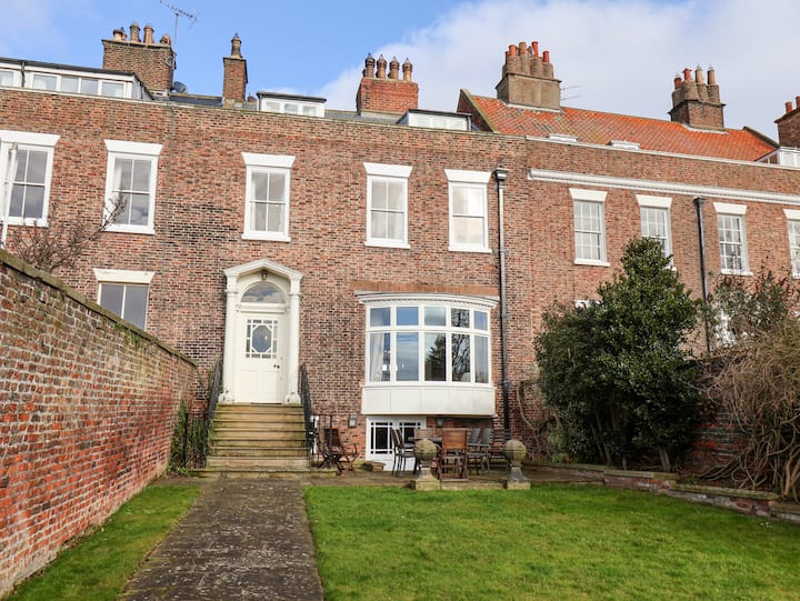 12 St Hilda's - Whitby