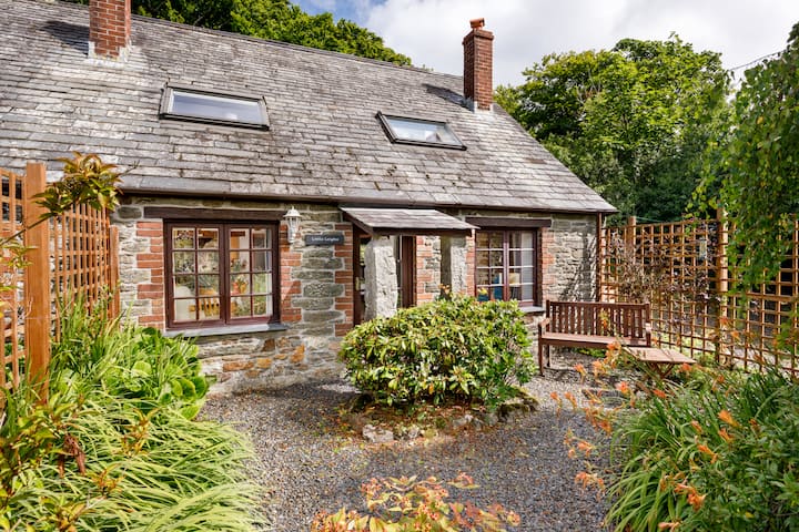 Little Leighs - Crackington Haven