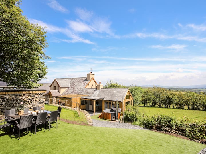 Hafotty Gelynen - Bala