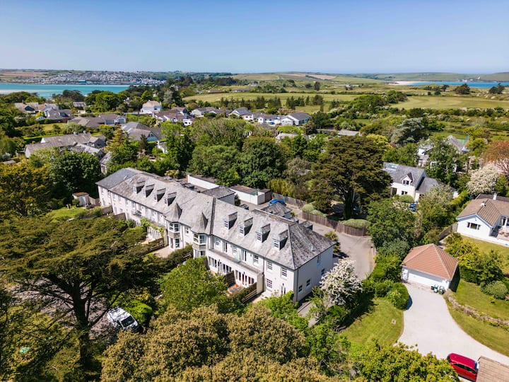 Lowenna Manor 10 - Polzeath Beach