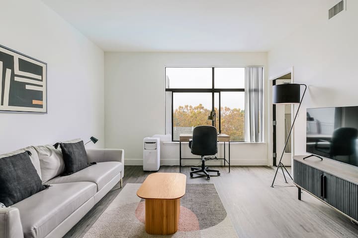 Blueground | Diridon, Pool, Nr San Jose Museum - San José