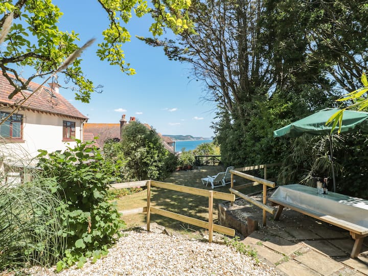 Heselwood - Charmouth