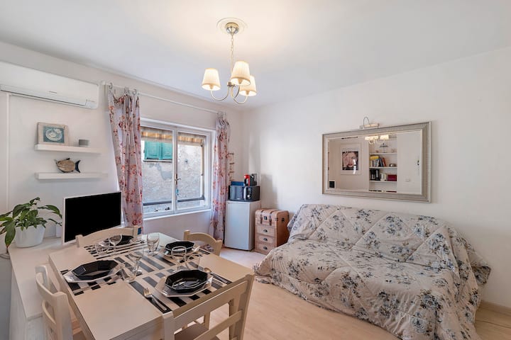 La Casa Di Iris Con Posto Auto - Diano Marina