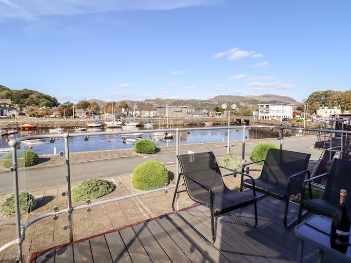 Sea Breeze - Portmeirion