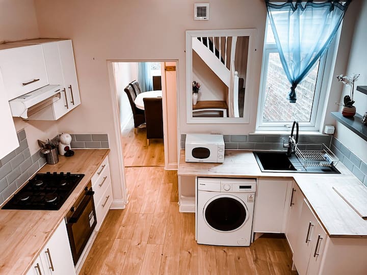 The Victoria – Charming Victorian Home + Parking - イギリス ヨーク