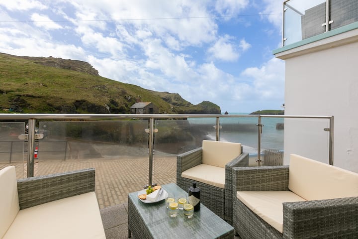 Guinevere - Kynance Cove