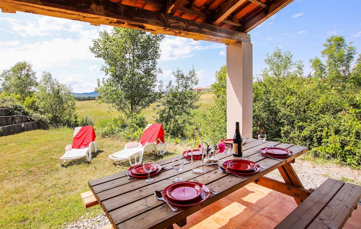 Nice Home In Grospierres With Swimming Pool - Grospierres