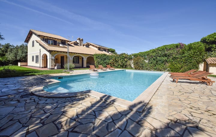 Cozy Home In Tarquinia - Tarquinia