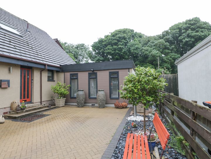 Scotia At The Pow - Powfoot