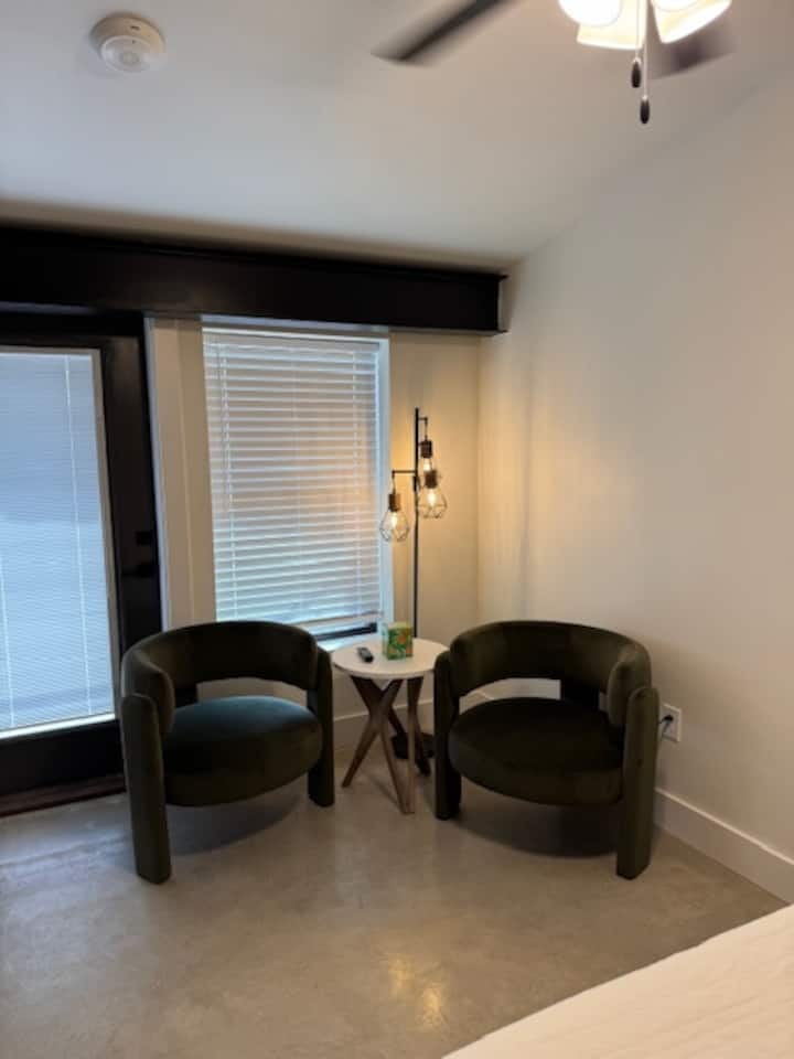 The Lawson Unit 218 - Midlothian, TX