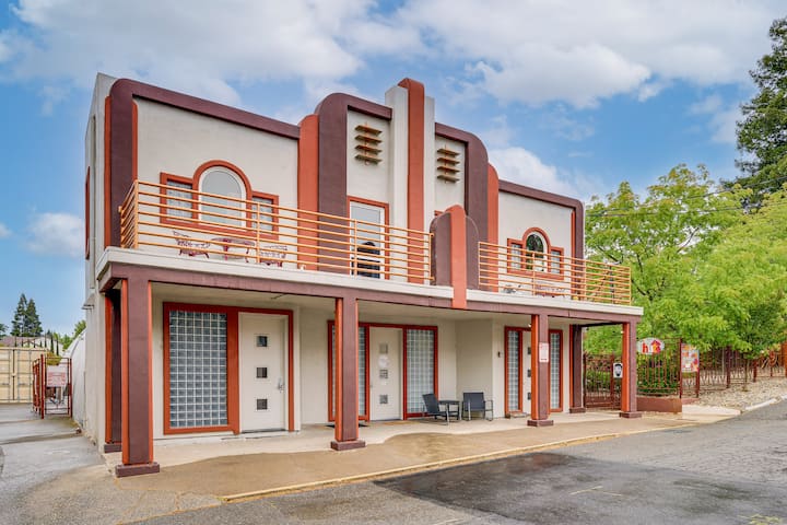 Easily Explore Fair Oaks Village! Unique Condo - Citrus Heights, CA