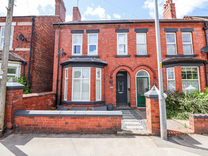 52 Barony Road - Nantwich