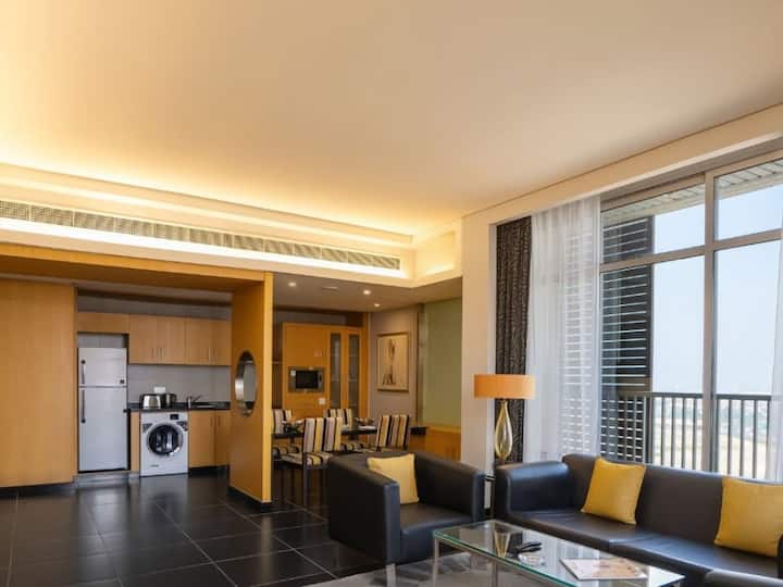City View | Luxury 1br Near Post Office Park - Abu Dhabi