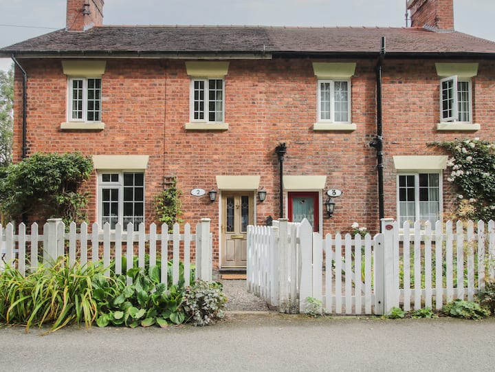 2 Aqueduct Cottages - Llangollen