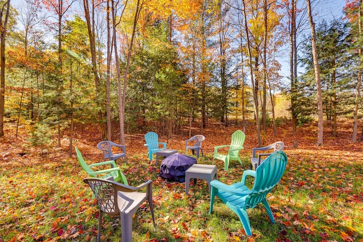 Sip & Hike! Autumn Escape 12 Mi To Traverse City - Interlochen, MI