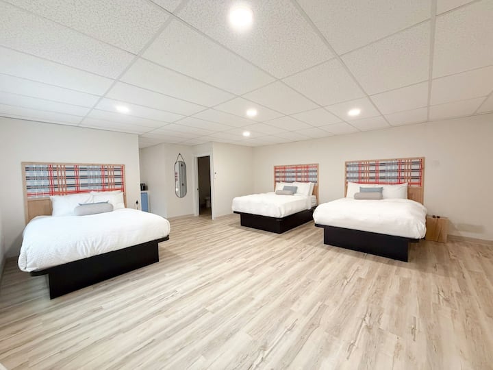 Explorer Deluxe Studio - Sandusky, OH