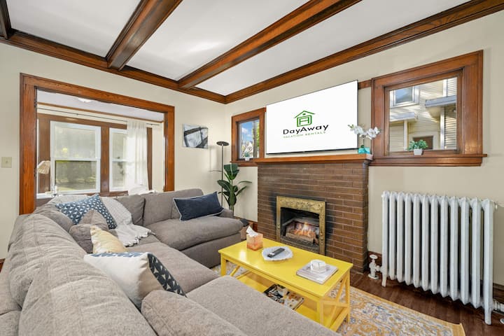Bde Maka Stay | Classic 5 Br Heart Of Uptown | Hen - Minneapolis, MN