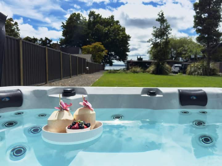 Stillwater Residence - Lakeview Serenity Retreat - Rotorua