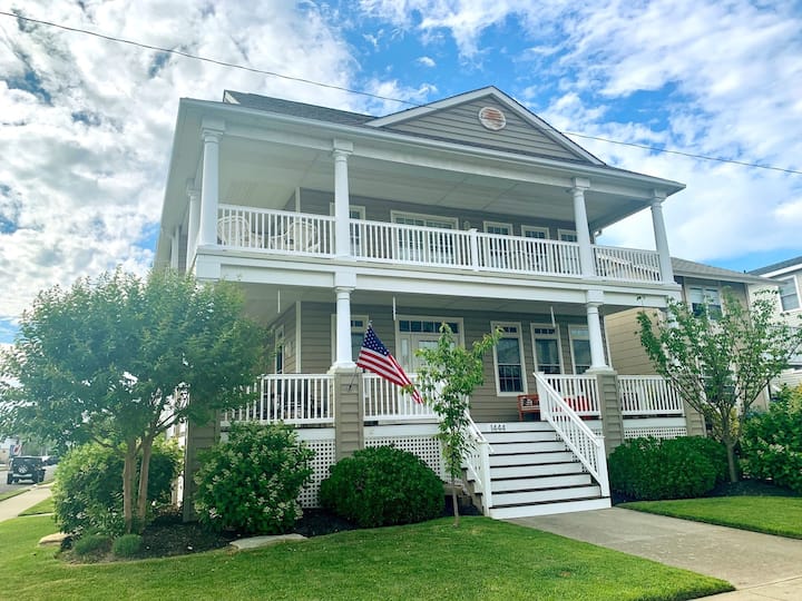 Large 5-br Home Steps From Playgrd, Beach & More - Sea Isle City, NJ