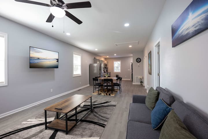 4 Min To Downtown - 11 To Elon - Washer And Dryer - Burlington, NC