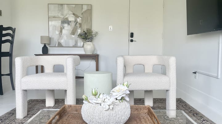 Crystal City Charm 2br / Free Parking 406 - Arlington, VA