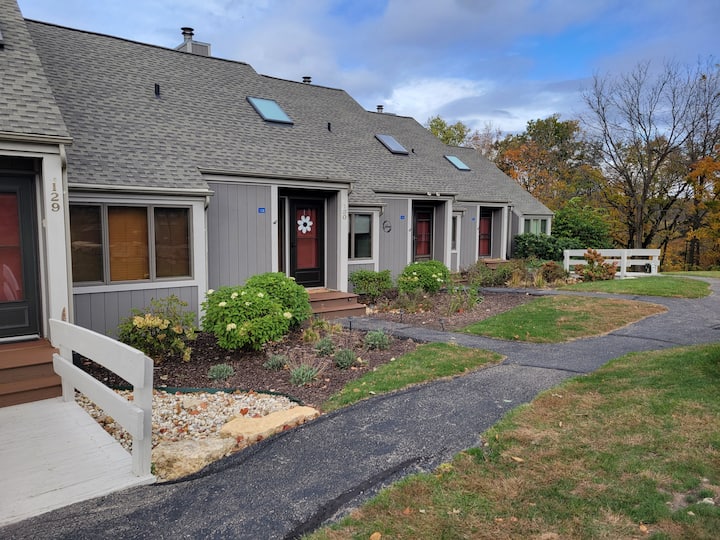 New Listing: 130 Plum Cove: Galena Territory - Galena, IL